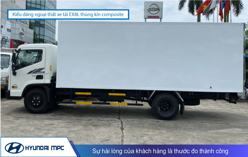 Xe tải Hyundai EX8 bản GTL và EX8L thùng kín composite