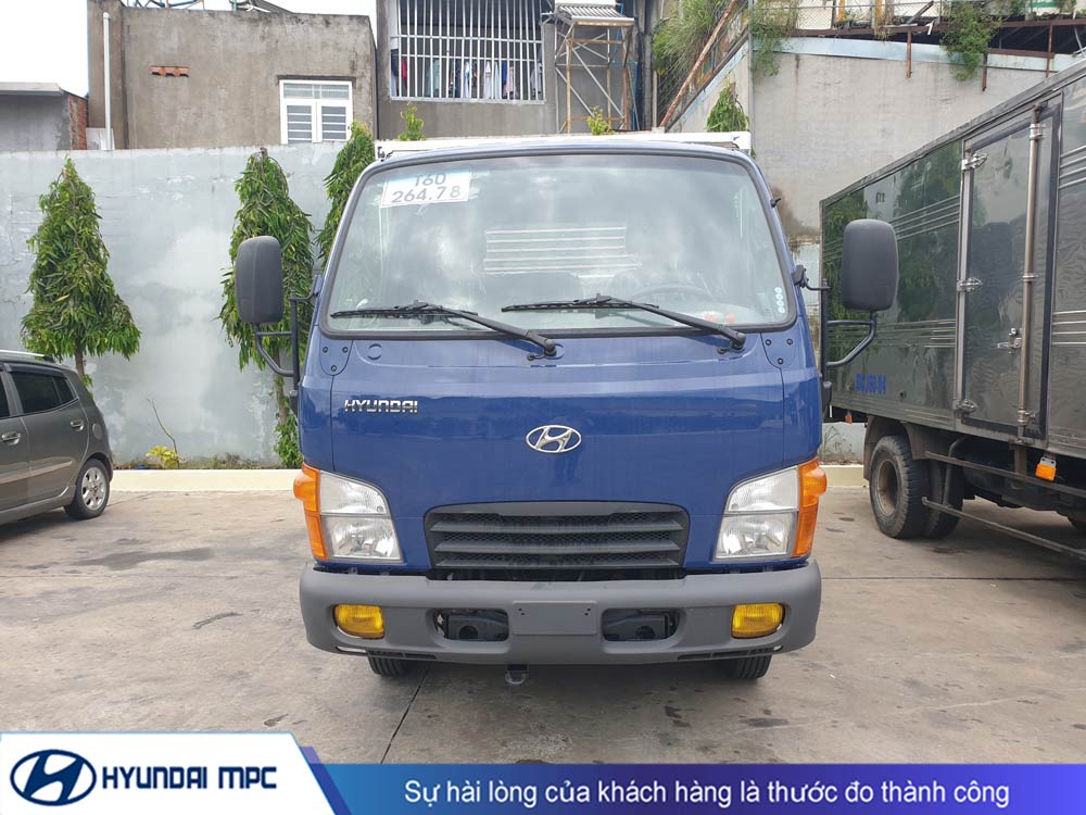 Xe tải Hyundai N250SL thùng kín inox [sàn inox 304 dập sóng, vách inox 201]